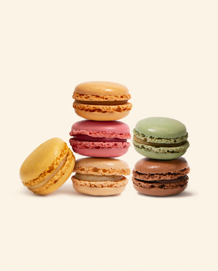 Classic Macarons Box – Le Chic Pâtissier